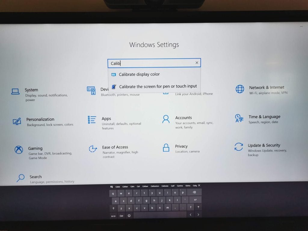 Using Microsoft Teams Rooms with Front of Room Touchscreens